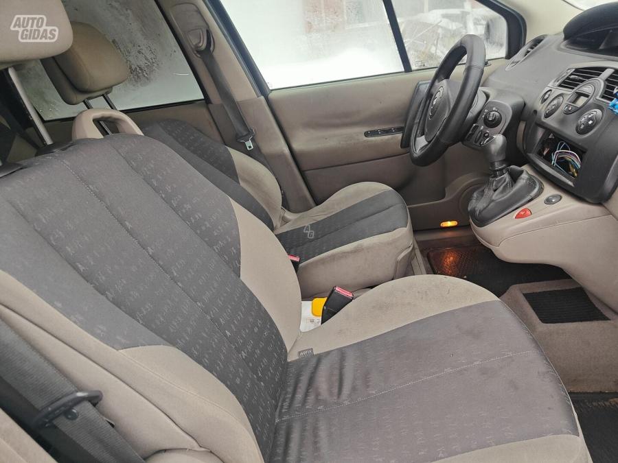 Pelēks Renault Scenic 2005 Jonava, ar dzinēja tilpumu 2.00 L un nobraukumu 328 tūkst. km par 399 €, foto 6 vietnē AUTOMOTO.COM.LV