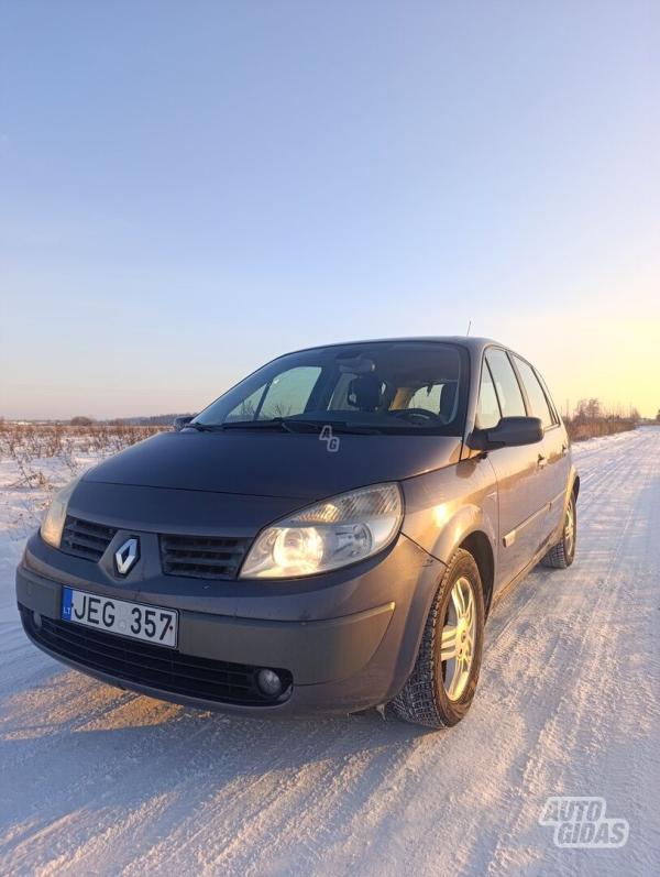 Pelēks Renault Scenic 2005 Panevēža, ar dzinēja tilpumu 1.90 L un nobraukumu 270 tūkst. km par 950 €, foto 1 vietnē AUTOMOTO.COM.LV