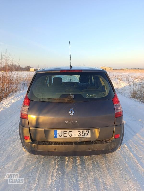 Pelēks Renault Scenic 2005 Panevēža, ar dzinēja tilpumu 1.90 L un nobraukumu 270 tūkst. km par 950 €, foto 7 vietnē AUTOMOTO.COM.LV