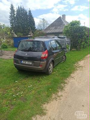 Pelēks Renault Scenic 2005 Alīta, ar dzinēja tilpumu 1.90 L un nobraukumu 293 tūkst. km par 550 €, foto 3 vietnē AUTOMOTO.COM.LV