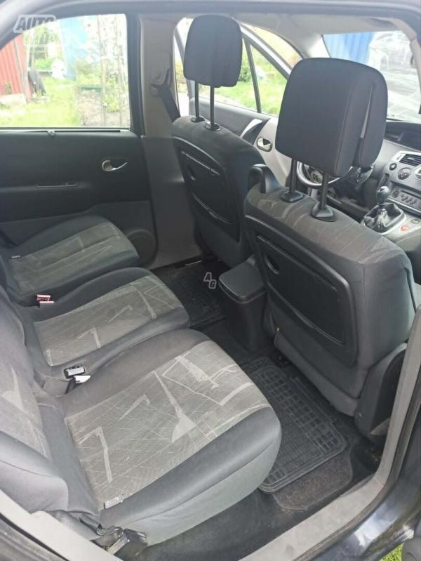 Grey Renault Scenic 2005 in Alytus, with an engine capacity of 1.90 L and mileage of 293 thousand km for 550 €, photo 5 on AUTOMOTO.COM.LV
