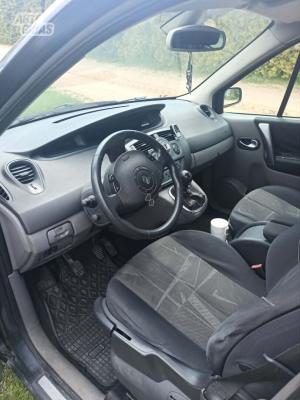 Pelēks Renault Scenic 2005 Alīta, ar dzinēja tilpumu 1.90 L un nobraukumu 293 tūkst. km par 550 €, foto 7 vietnē AUTOMOTO.COM.LV