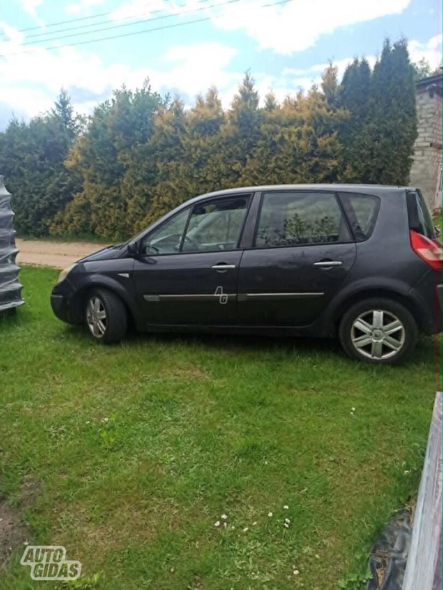 Pelēks Renault Scenic 2005 Alīta, ar dzinēja tilpumu 1.90 L un nobraukumu 293 tūkst. km par 550 €, foto 9 vietnē AUTOMOTO.COM.LV