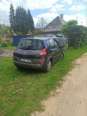 Pelēks Renault Scenic 2005 Alīta, ar dzinēja tilpumu 1.90 L un nobraukumu 293 tūkst. km par 550 €, foto 10 vietnē AUTOMOTO.COM.LV