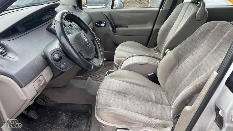 Pelēks Renault Scenic 2005 Marijampole, ar dzinēja tilpumu 1.90 L un nobraukumu 251 tūkst. km par 600 €, foto 7 vietnē AUTOMOTO.COM.LV