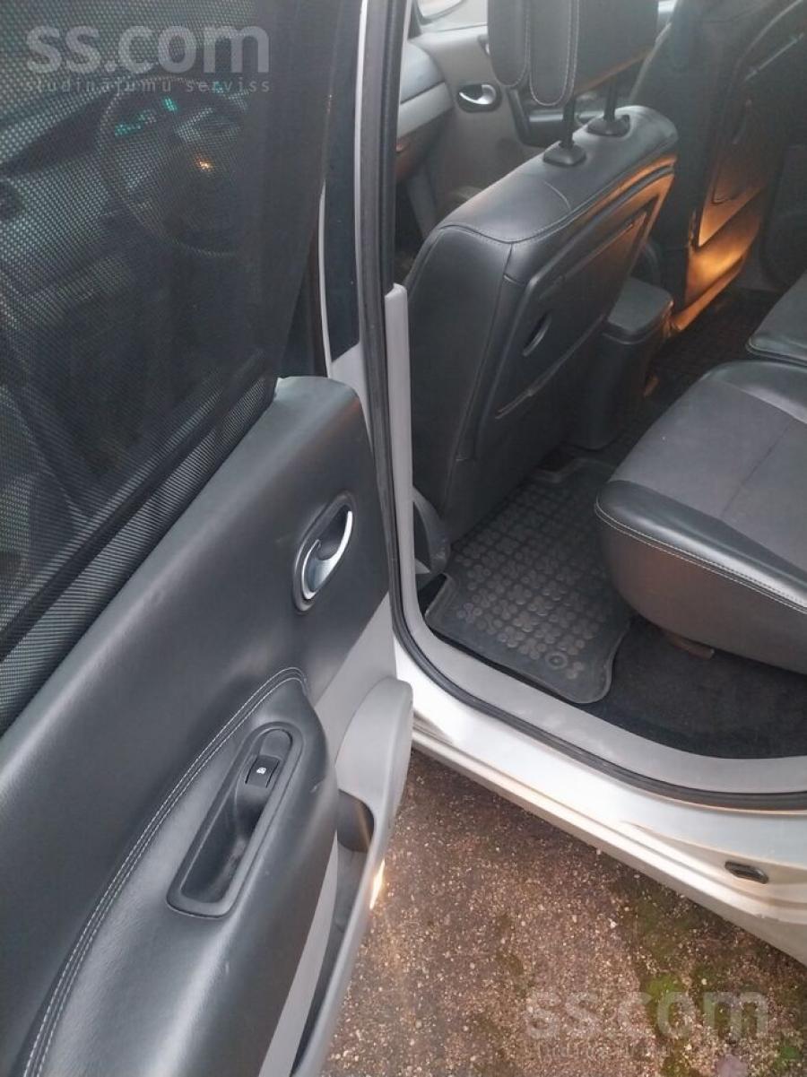 Grey Renault Scenic 2005 in Daugavpils, with an engine capacity of 1.90 L and mileage of 436 thousand km for 1050 €, photo 6 on AUTOMOTO.COM.LV