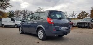Pelēks Renault Scenic 2006 Valmiera, ar dzinēja tilpumu 1.60 L un nobraukumu 178 tūkst. km par 2100 €, foto 5 vietnē AUTOMOTO.COM.LV