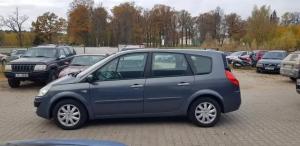 Pelēks Renault Scenic 2006 Valmiera, ar dzinēja tilpumu 1.60 L un nobraukumu 178 tūkst. km par 2100 €, foto 6 vietnē AUTOMOTO.COM.LV