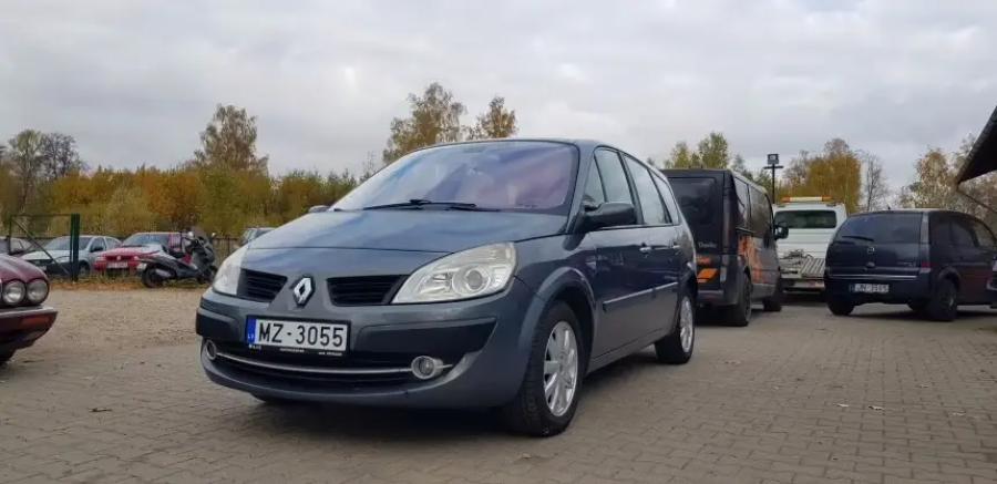 Pelēks Renault Scenic 2006 Valmiera, ar dzinēja tilpumu 1.60 L un nobraukumu 178 tūkst. km par 2100 €, foto 7 vietnē AUTOMOTO.COM.LV