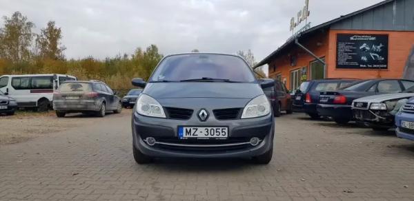 Pelēks Renault Scenic 2006 Valmiera, ar dzinēja tilpumu 1.60 L un nobraukumu 178 tūkst. km par 2100 €, foto 7 vietnē AUTOMOTO.COM.LV