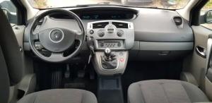 Pelēks Renault Scenic 2006 Valmiera, ar dzinēja tilpumu 1.60 L un nobraukumu 178 tūkst. km par 2100 €, foto 9 vietnē AUTOMOTO.COM.LV