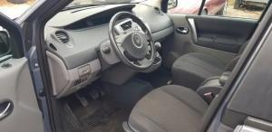 Pelēks Renault Scenic 2006 Valmiera, ar dzinēja tilpumu 1.60 L un nobraukumu 178 tūkst. km par 2100 €, foto 10 vietnē AUTOMOTO.COM.LV