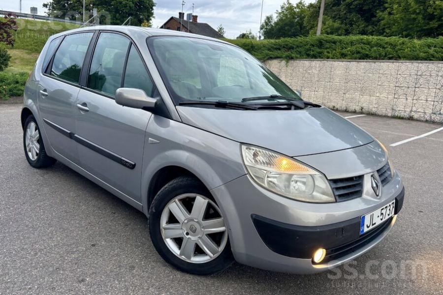 Pelēks Renault Scenic 2006 Daugavpils, ar dzinēja tilpumu 1.90 L un nobraukumu 250 tūkst. km par 1350 €, foto 4 vietnē AUTOMOTO.COM.LV