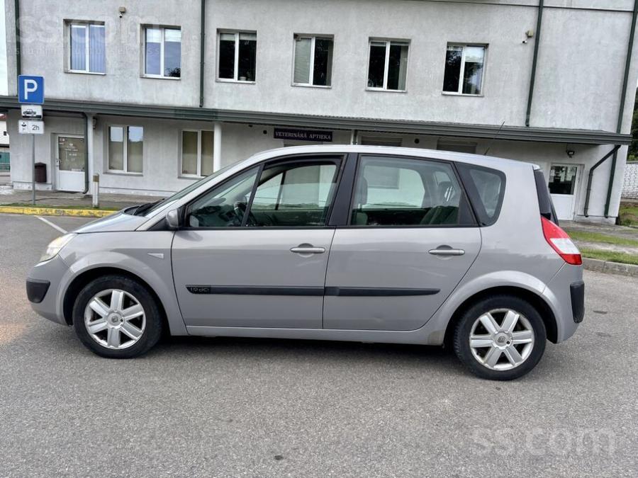 Pelēks Renault Scenic 2006 Daugavpils, ar dzinēja tilpumu 1.90 L un nobraukumu 250 tūkst. km par 1350 €, foto 15 vietnē AUTOMOTO.COM.LV