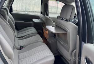 Pelēks Renault Scenic 2006 Daugavpils, ar dzinēja tilpumu 1.90 L un nobraukumu 250 tūkst. km par 1350 €, foto 20 vietnē AUTOMOTO.COM.LV