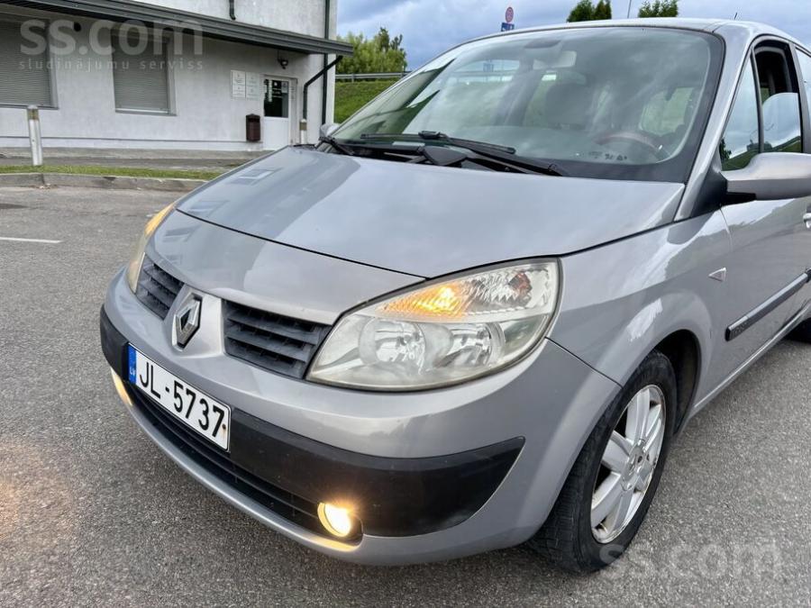 Pelēks Renault Scenic 2006 Daugavpils, ar dzinēja tilpumu 1.90 L un nobraukumu 250 tūkst. km par 1350 €, foto 26 vietnē AUTOMOTO.COM.LV