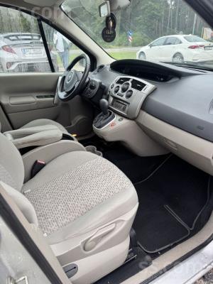 Pelēks Renault Scenic 2006 Rīga, ar dzinēja tilpumu 2.00 L un nobraukumu 178 tūkst. km par 1750 €, foto 5 vietnē AUTOMOTO.COM.LV