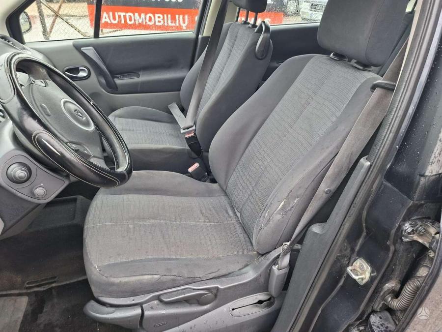 Grey Renault Scenic 2007 in Plunge, with an engine capacity of 1.46 L and mileage of 259 thousand km for 1250 €, photo 15 on AUTOMOTO.COM.LV