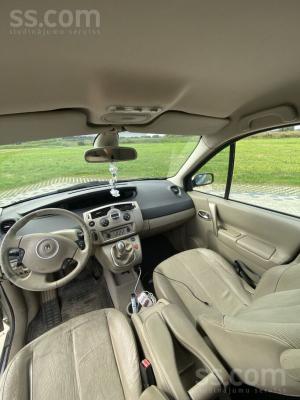 Grey Renault Scenic 2007 in Riga, with an engine capacity of 1.90 L and mileage of 424 thousand km for 1300 €, photo 5 on AUTOMOTO.COM.LV