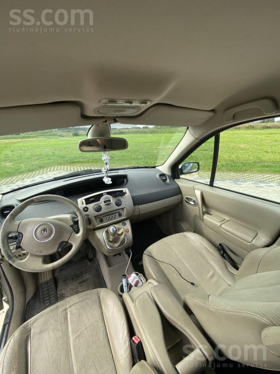 Grey Renault Scenic 2007 in Riga, with an engine capacity of 1.90 L and mileage of 424 thousand km for 1300 €, photo 5 on AUTOMOTO.COM.LV