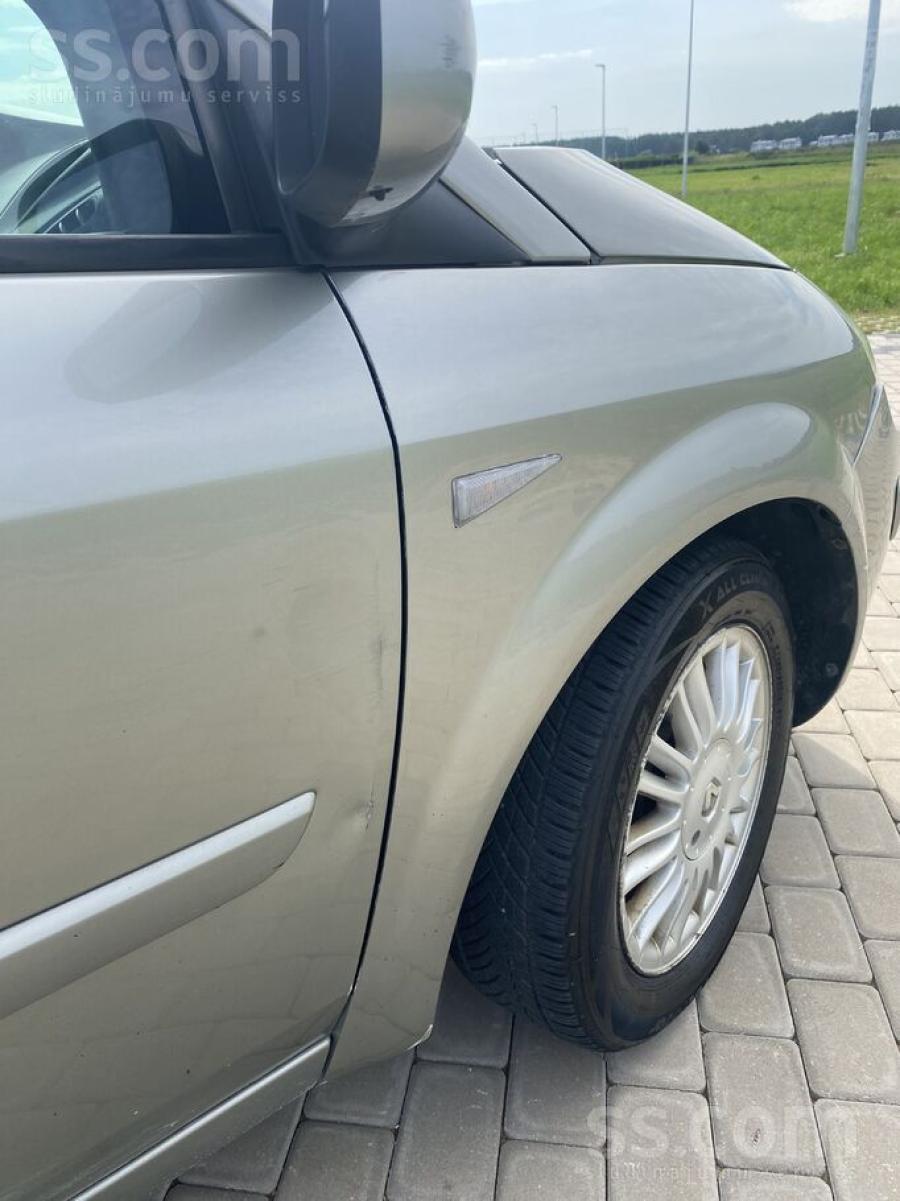 Grey Renault Scenic 2007 in Riga, with an engine capacity of 1.90 L and mileage of 424 thousand km for 1300 €, photo 10 on AUTOMOTO.COM.LV