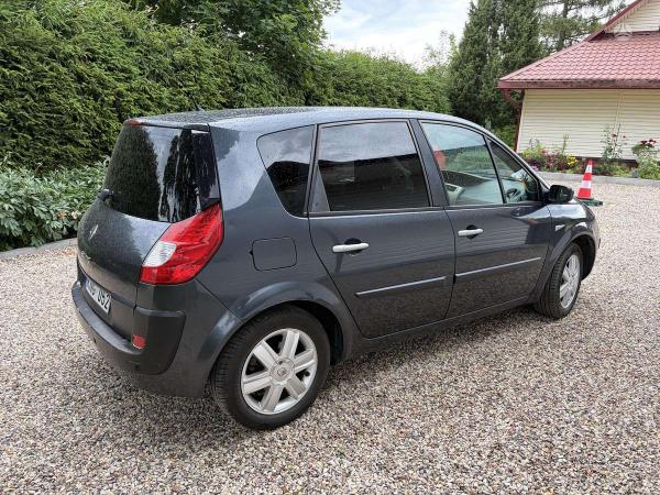 Grey Renault Scenic 2008 in Vilnius, with an engine capacity of 1.46 L and mileage of 304 thousand km for 999 €, photo 4 on AUTOMOTO.COM.LV