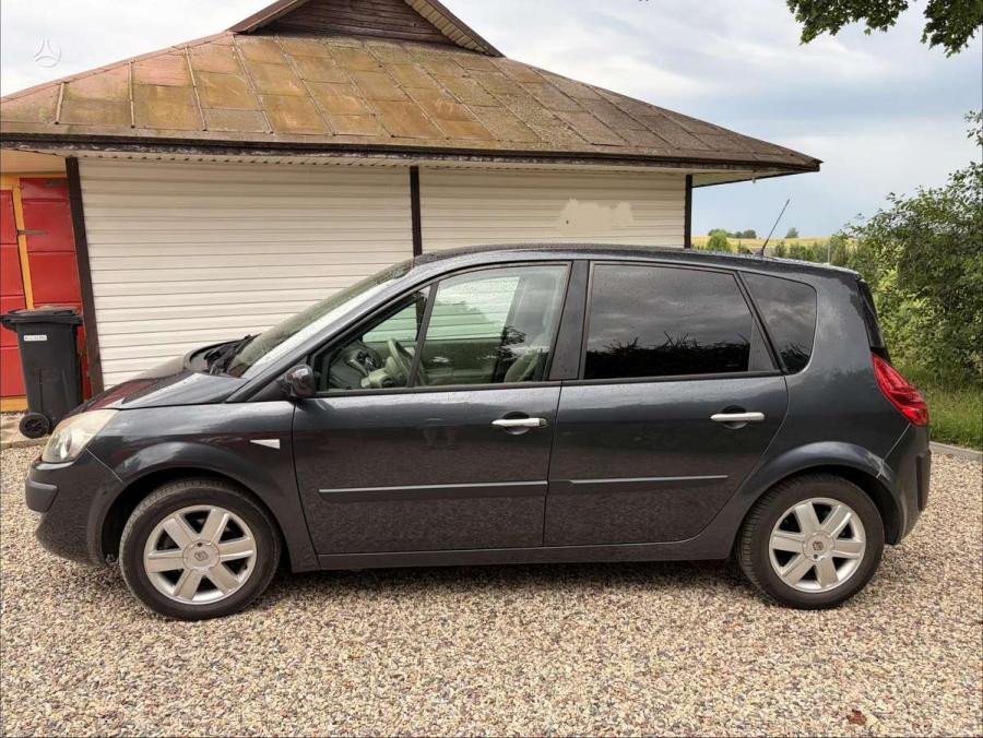 Pelēks Renault Scenic 2008 Viļņa, ar dzinēja tilpumu 1.46 L un nobraukumu 304 tūkst. km par 999 €, foto 8 vietnē AUTOMOTO.COM.LV