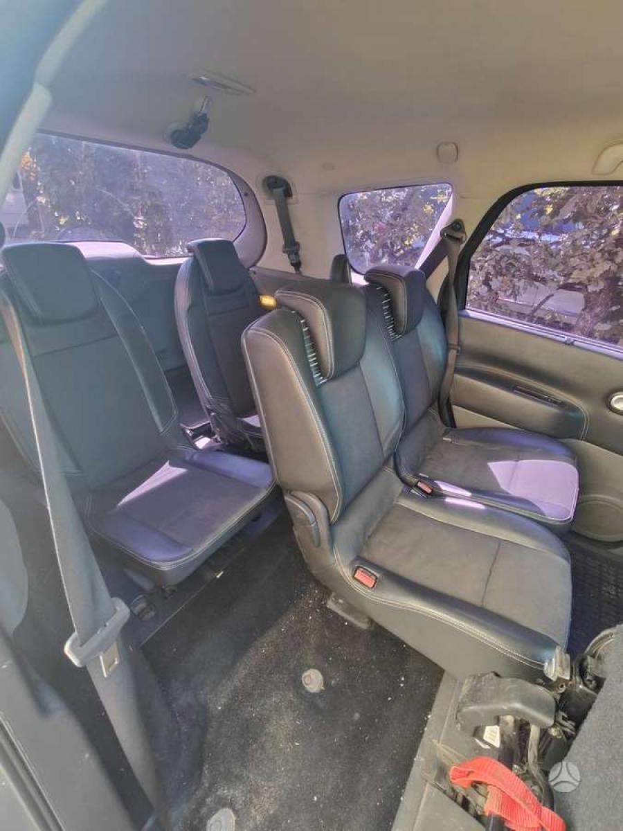 Pelēks Renault Scenic 2008 Kupiškis, ar dzinēja tilpumu 1.87 L un nobraukumu 445 tūkst. km par 1200 €, foto 8 vietnē AUTOMOTO.COM.LV