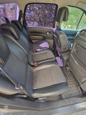 Pelēks Renault Scenic 2008 Kupiškis, ar dzinēja tilpumu 1.87 L un nobraukumu 445 tūkst. km par 1200 €, foto 10 vietnē AUTOMOTO.COM.LV