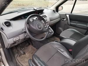 Pelēks Renault Scenic 2008 Rīga, ar dzinēja tilpumu 1.90 L un nobraukumu 365 tūkst. km par 1200 €, foto 5 vietnē AUTOMOTO.COM.LV