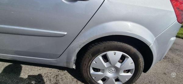 Pelēks Renault Scenic 2008 Viļņa, ar dzinēja tilpumu 1.87 L un nobraukumu 166 tūkst. km par 1650 €, foto 4 vietnē AUTOMOTO.COM.LV