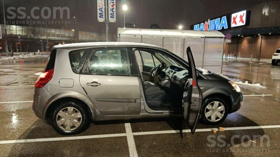 Grey Renault Scenic 2009 in Riga, with an engine capacity of 1.90 L and mileage of 323 thousand km for 1400 €, photo 5 on AUTOMOTO.COM.LV