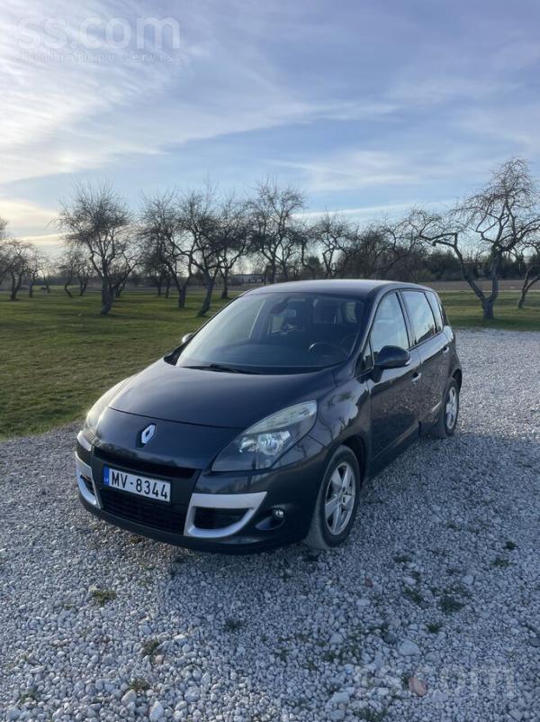 Pelēks Renault Scenic 2009 Jelgava, ar dzinēja tilpumu 1.90 L un nobraukumu 282 tūkst. km par 3300 €, foto 1 vietnē AUTOMOTO.COM.LV