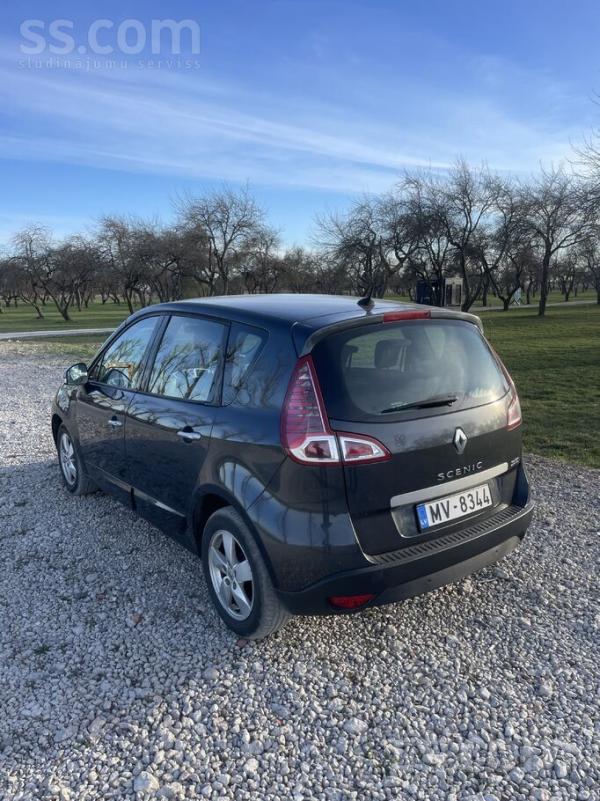 Pelēks Renault Scenic 2009 Jelgava, ar dzinēja tilpumu 1.90 L un nobraukumu 282 tūkst. km par 3300 €, foto 6 vietnē AUTOMOTO.COM.LV