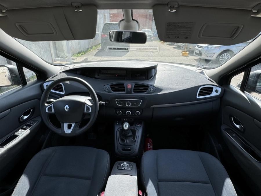 Pelēks Renault Scenic 2009 Rīga, ar dzinēja tilpumu 1.50 L un nobraukumu 309 tūkst. km par 4100 €, foto 11 vietnē AUTOMOTO.COM.LV