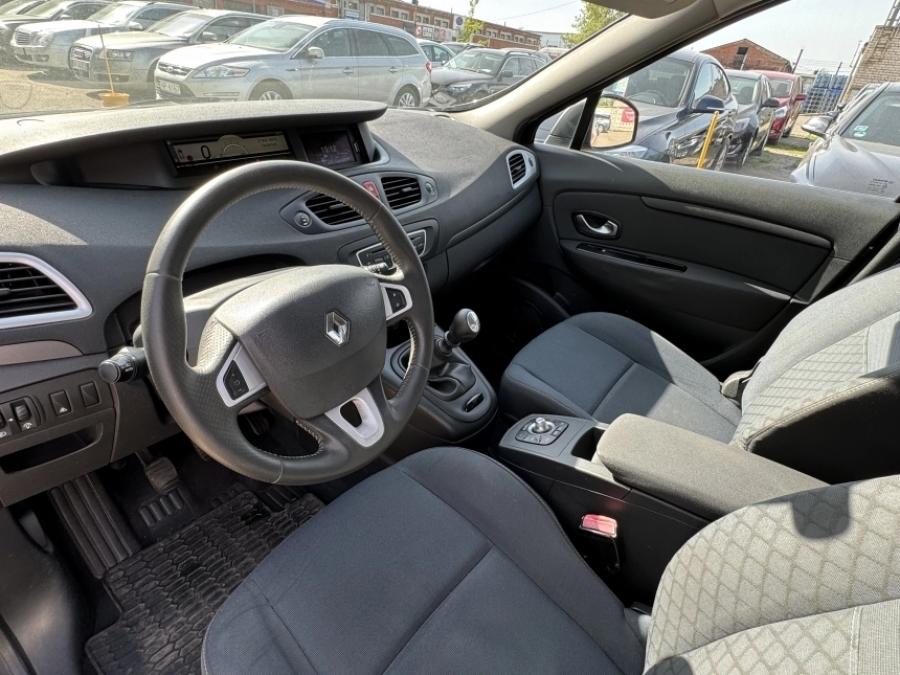 Pelēks Renault Scenic 2009 Rīga, ar dzinēja tilpumu 1.50 L un nobraukumu 309 tūkst. km par 4100 €, foto 15 vietnē AUTOMOTO.COM.LV