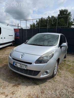 Pelēks Renault Scenic 2009 Jelgava, ar dzinēja tilpumu 1.50 L un nobraukumu 364 tūkst. km par 2200 €, foto 4 vietnē AUTOMOTO.COM.LV