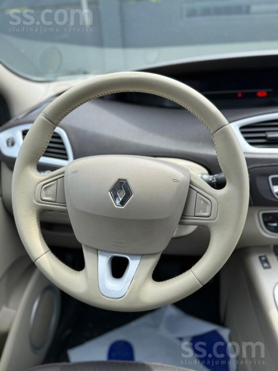 Pelēks Renault Scenic 2009 Jelgava, ar dzinēja tilpumu 1.50 L un nobraukumu 364 tūkst. km par 2200 €, foto 11 vietnē AUTOMOTO.COM.LV