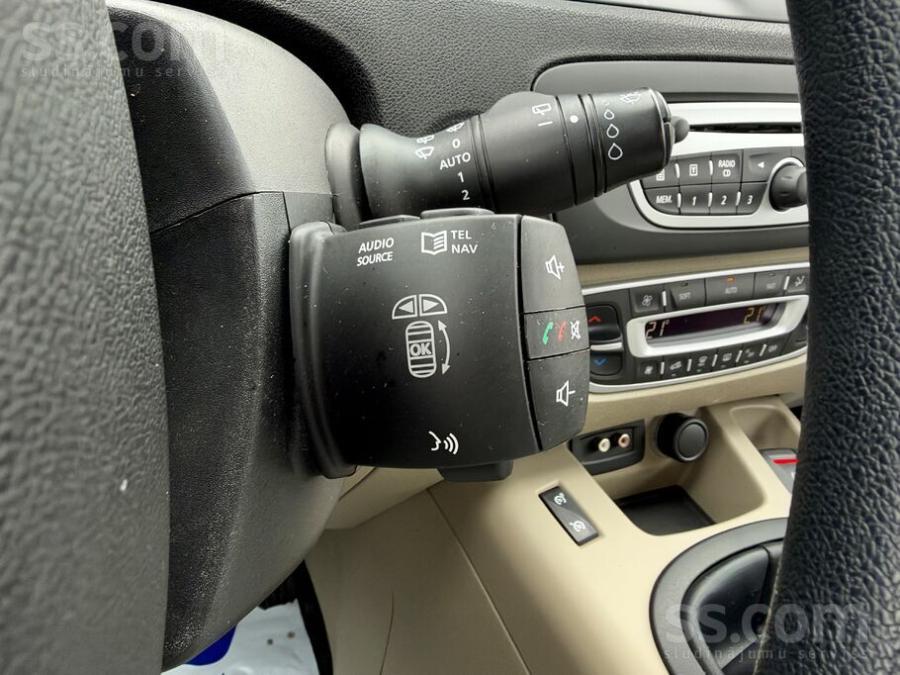 Pelēks Renault Scenic 2009 Jelgava, ar dzinēja tilpumu 1.50 L un nobraukumu 0 tūkst. km par 1950 €, foto 25 vietnē AUTOMOTO.COM.LV