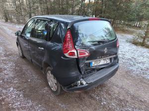 Grey Renault Scenic 2010 in Kaunas, with an engine capacity of 1.50 L and mileage of 219 thousand km for 950 €, photo 4 on AUTOMOTO.COM.LV