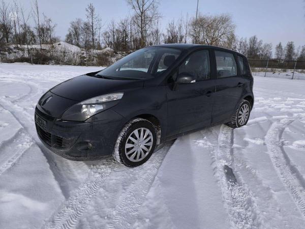 Pelēks Renault Scenic 2010 Marijampole, ar dzinēja tilpumu 1.60 L un nobraukumu 176 tūkst. km par 2650 €, foto 2 vietnē AUTOMOTO.COM.LV