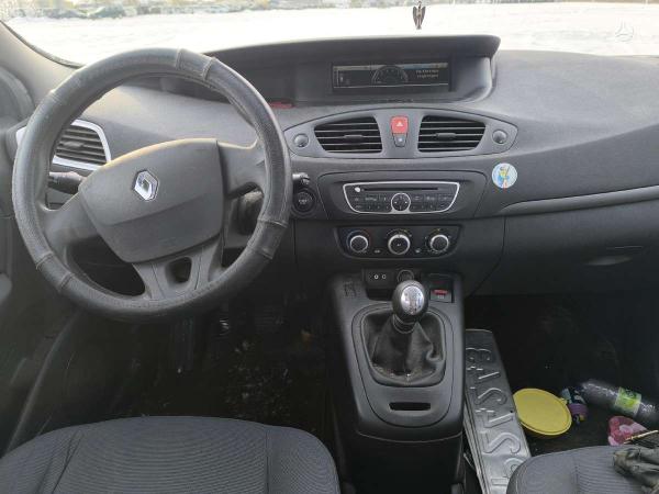 Pelēks Renault Scenic 2010 Marijampole, ar dzinēja tilpumu 1.60 L un nobraukumu 176 tūkst. km par 2650 €, foto 7 vietnē AUTOMOTO.COM.LV