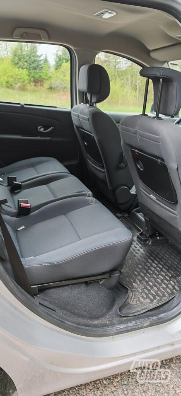 Grey Renault Scenic 2010 in Vilnius, with an engine capacity of 1.60 L and mileage of 199 thousand km for 3100 €, photo 10 on AUTOMOTO.COM.LV