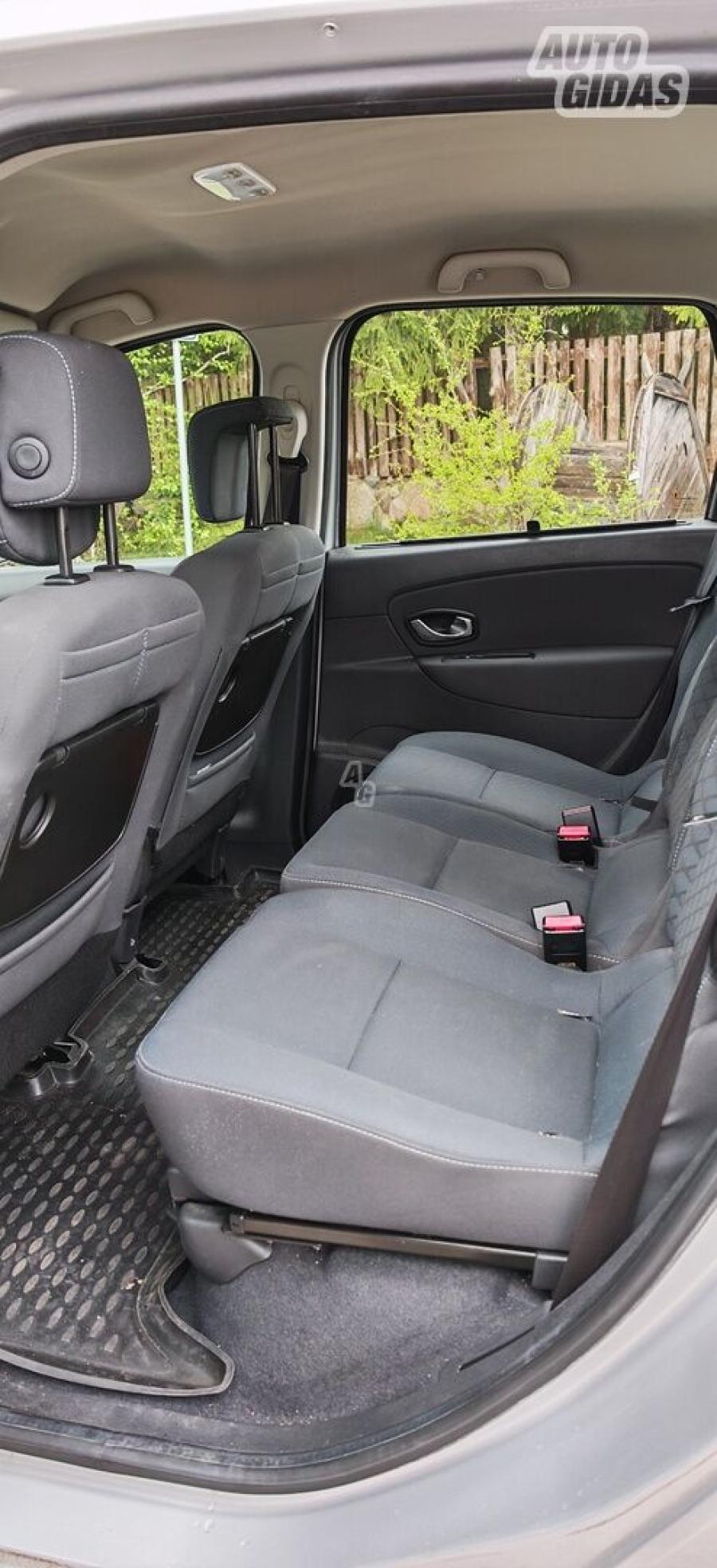 Grey Renault Scenic 2010 in Vilnius, with an engine capacity of 1.60 L and mileage of 199 thousand km for 3100 €, photo 13 on AUTOMOTO.COM.LV