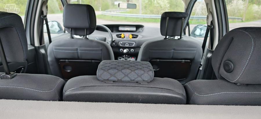 Grey Renault Scenic 2010 in Vilnius, with an engine capacity of 1.60 L and mileage of 199 thousand km for 3100 €, photo 14 on AUTOMOTO.COM.LV