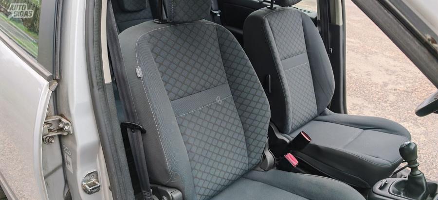Grey Renault Scenic 2010 in Vilnius, with an engine capacity of 1.60 L and mileage of 199 thousand km for 3100 €, photo 15 on AUTOMOTO.COM.LV