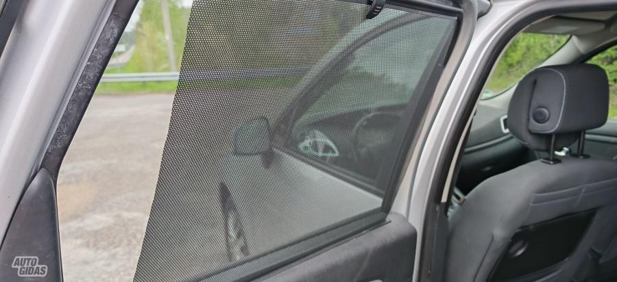 Grey Renault Scenic 2010 in Vilnius, with an engine capacity of 1.60 L and mileage of 199 thousand km for 3100 €, photo 16 on AUTOMOTO.COM.LV