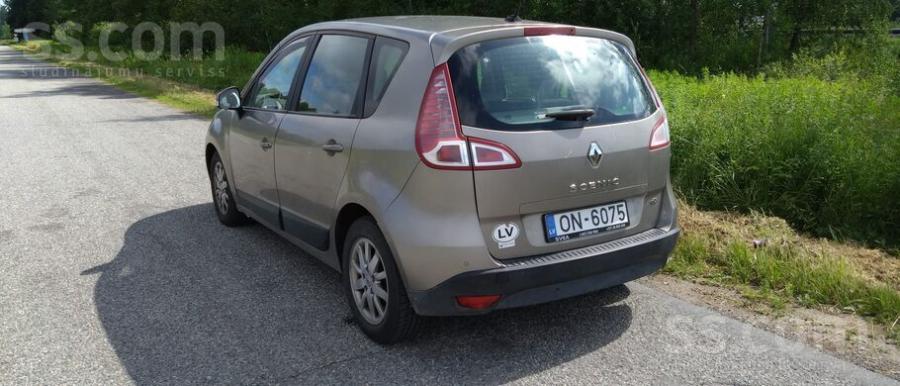 Pelēks Renault Scenic 2010 Rīga, ar dzinēja tilpumu 1.50 L un nobraukumu 260 tūkst. km par 3000 €, foto 5 vietnē AUTOMOTO.COM.LV