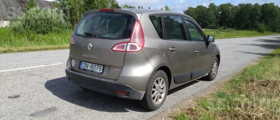Pelēks Renault Scenic 2010 Rīga, ar dzinēja tilpumu 1.50 L un nobraukumu 260 tūkst. km par 3000 €, foto 7 vietnē AUTOMOTO.COM.LV