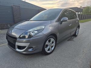 Pelēks Renault Scenic 2010 Kauņa, ar dzinēja tilpumu 1.60 L un nobraukumu 250 tūkst. km par 2950 €, foto  vietnē AUTOMOTO.COM.LV